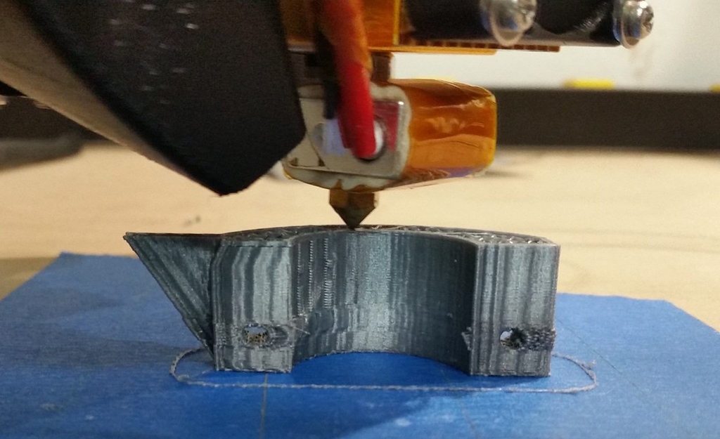 Layer shift around holes only? - Troubleshooting - V1E.com Forum