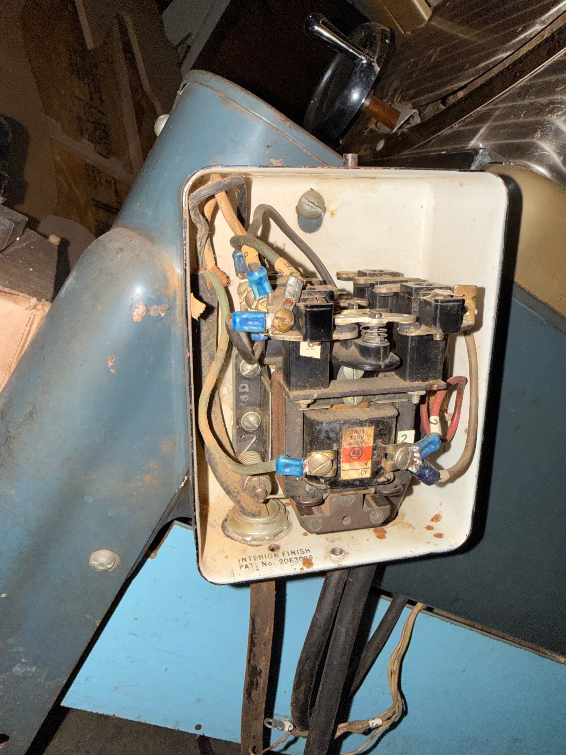 Electrical help needed with a classic table saw - Random or Off Topic ...